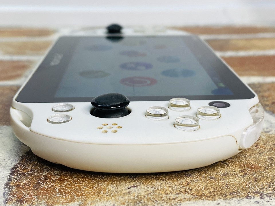 PS Vita Glacier White PCH-2000 SONY PlayStation Japan 4GB Charger ...