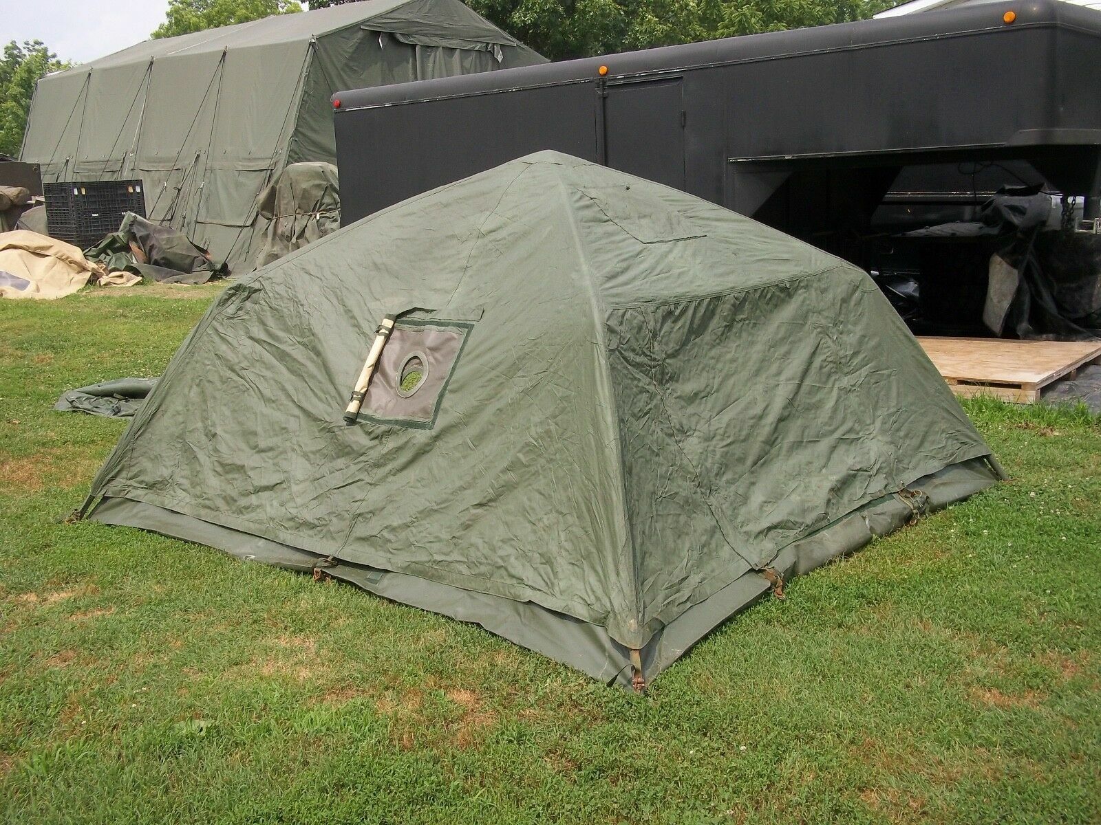 MILITARY SURPLUS SOLDIER CREW TENT ARMY SELF STANDING CAMPING -10 X10 ...