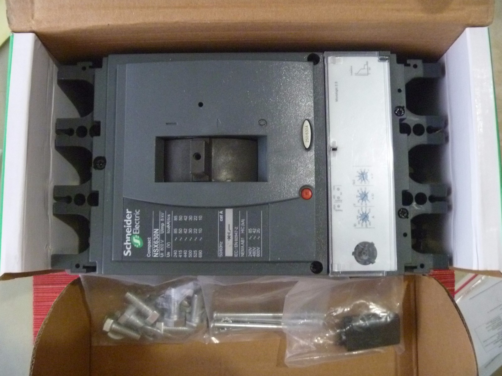 NEW MODULE SCHNEIDER LV432893 NSX630N Mic2.3 630A 3P3D | eBay