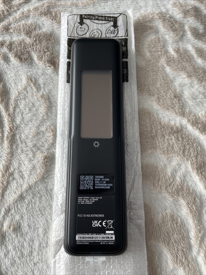 SAMSUNG New Original BN59-01455A Smart Voice Solar Charge TV Remote-For ...