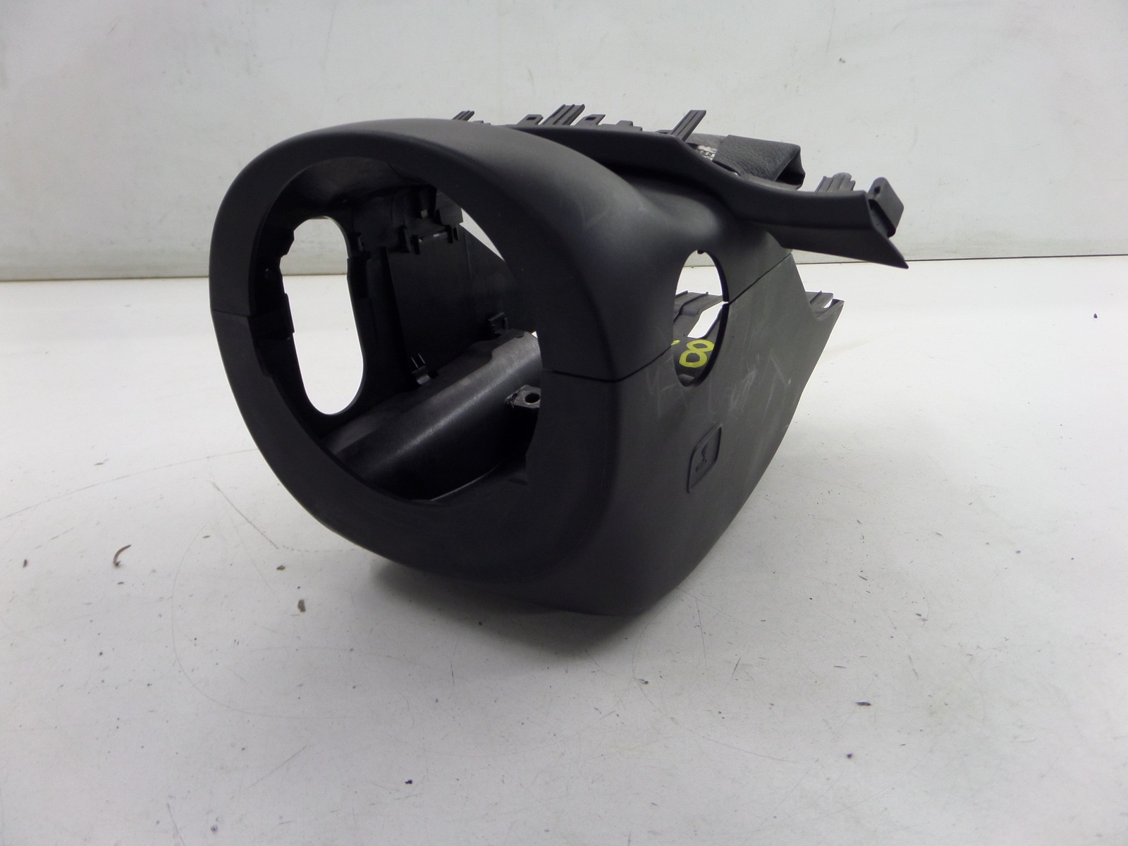 Audi Q3 Steering Wheel Column Switch Housing Clamshell 15-17 OEM 8U0 ...