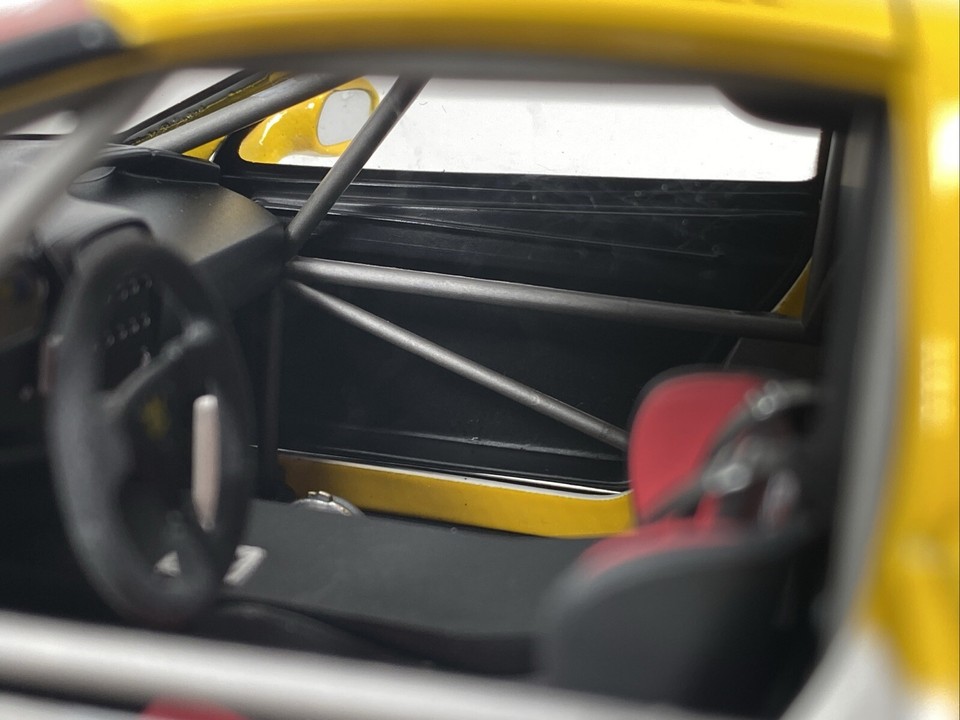 1/18 AUTOart 2000 Goodwrench Corvette C5R ALMS Fellows Kneifel Bell ...