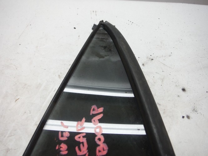 2005 TOYOTA SEQUOIA LIMITED A/T DRIVER REAR DOOR VENT GLASS WINDOW OEM ...