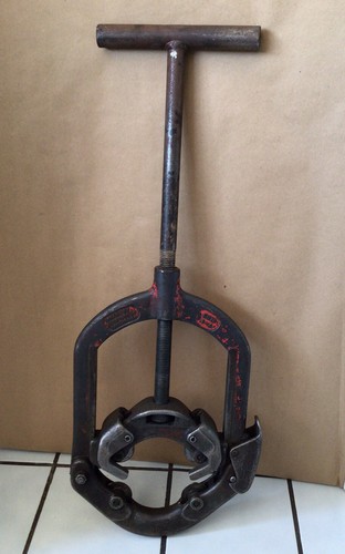 Reed H-6 Hinged 4-Wheel Pipe Cutter Cast & Ductile Pipe 4" to 6 ...