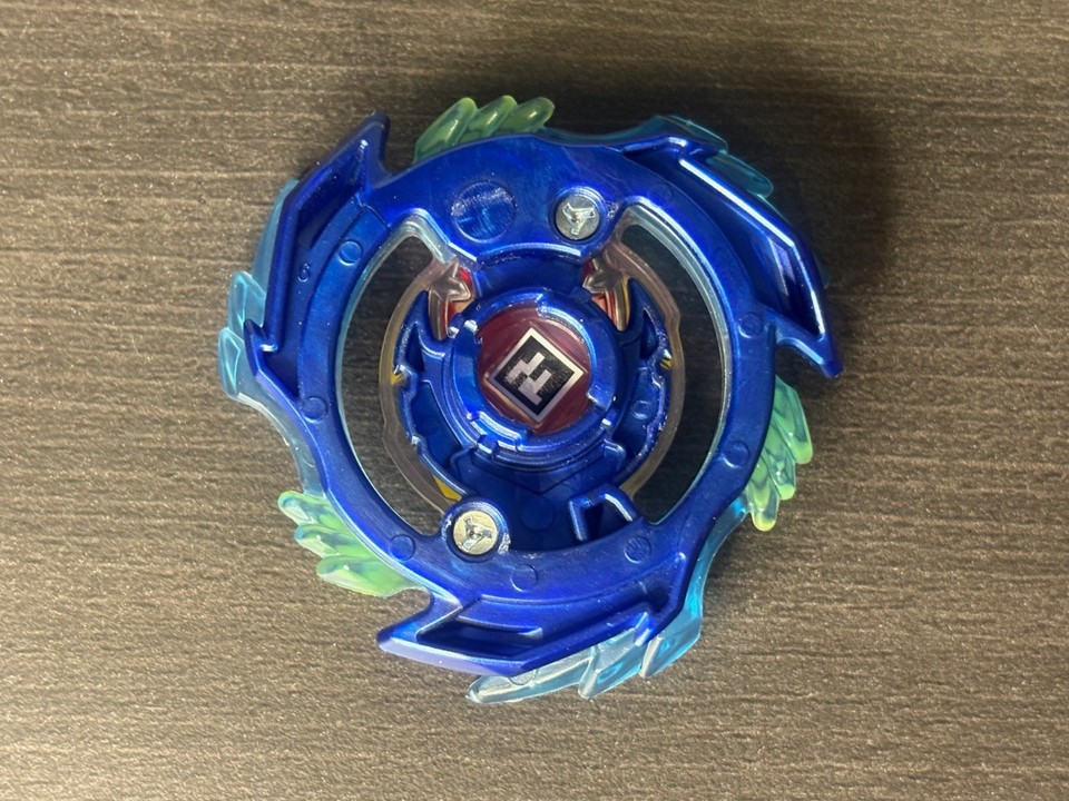 Strike Valtryek V3 6V Vortex Reboot Valkyrie Battle Tower Beyblade ...