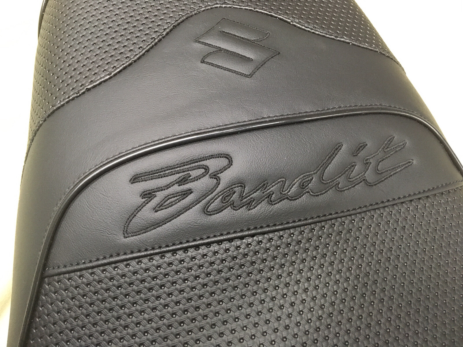 Mk1 Suzuki Bandit "seat cover only" BLACK bandit logo and S . fits 600/ ...