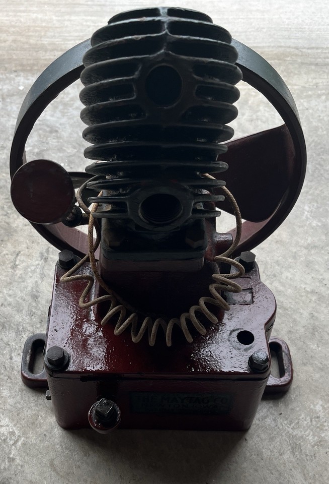ORIGINAL 1/2 HP UPRIGHT MAYTAG HIT AND MISS FUEL TANK BASE FLYWHEEL ...