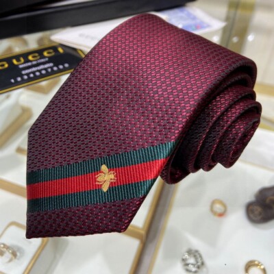 Red Gucci Bee Pattern 100% Silk Tie | eBay