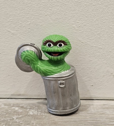 Vintage Oscar the Grouch PVC Figure (Tara Toy 1982) Sesame Street ...