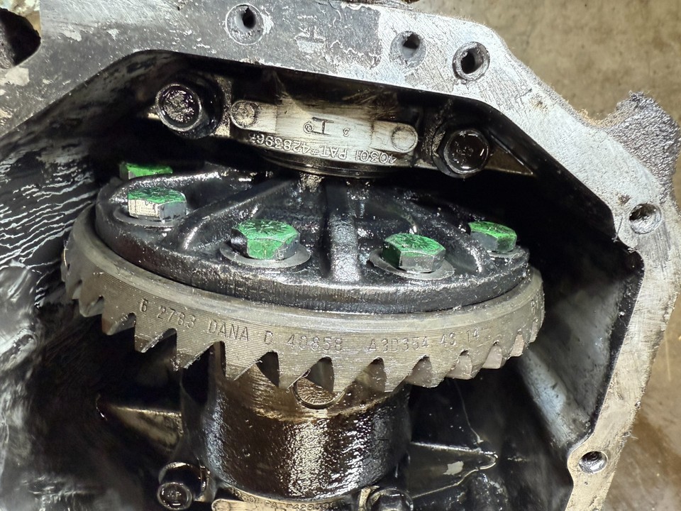 1984-1996 Corvette C4 Dana 36 Rear End Differential 3.07 89K | eBay