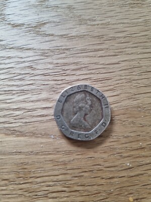 **Genuine & Extremely Rare** 1982 20p Coin. Original First Year Mint ...