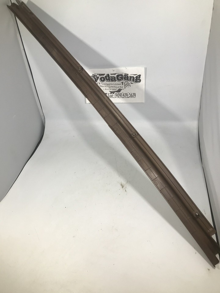 1984-88 Toyota Pickup 89 4Runner Left + Right DARK Brown Door Sills Set ...