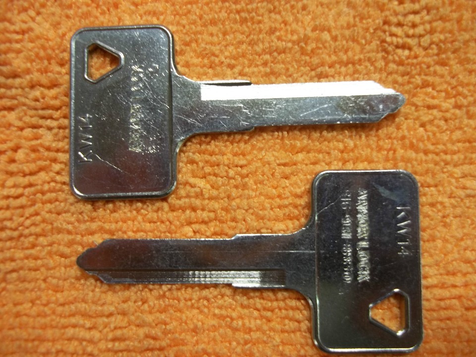 Ducati-Motorcycle-Keys-Made to your code number-Replacement keys-Extra ...