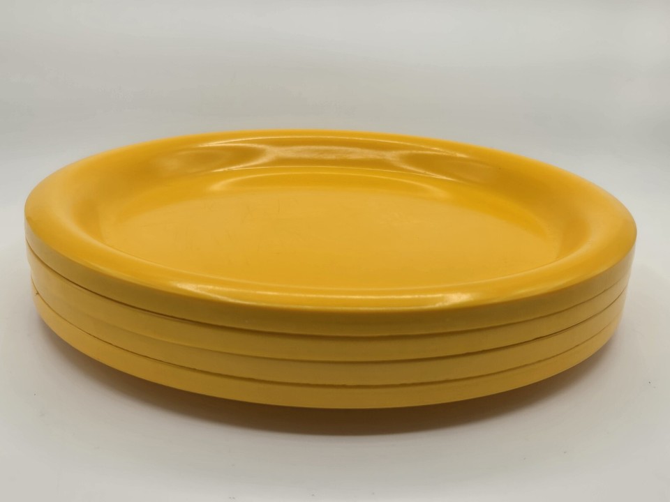 (4) INGRID Ltd of Chicago Plates Yellow Melamine 10” Stackable VTG MCM ...