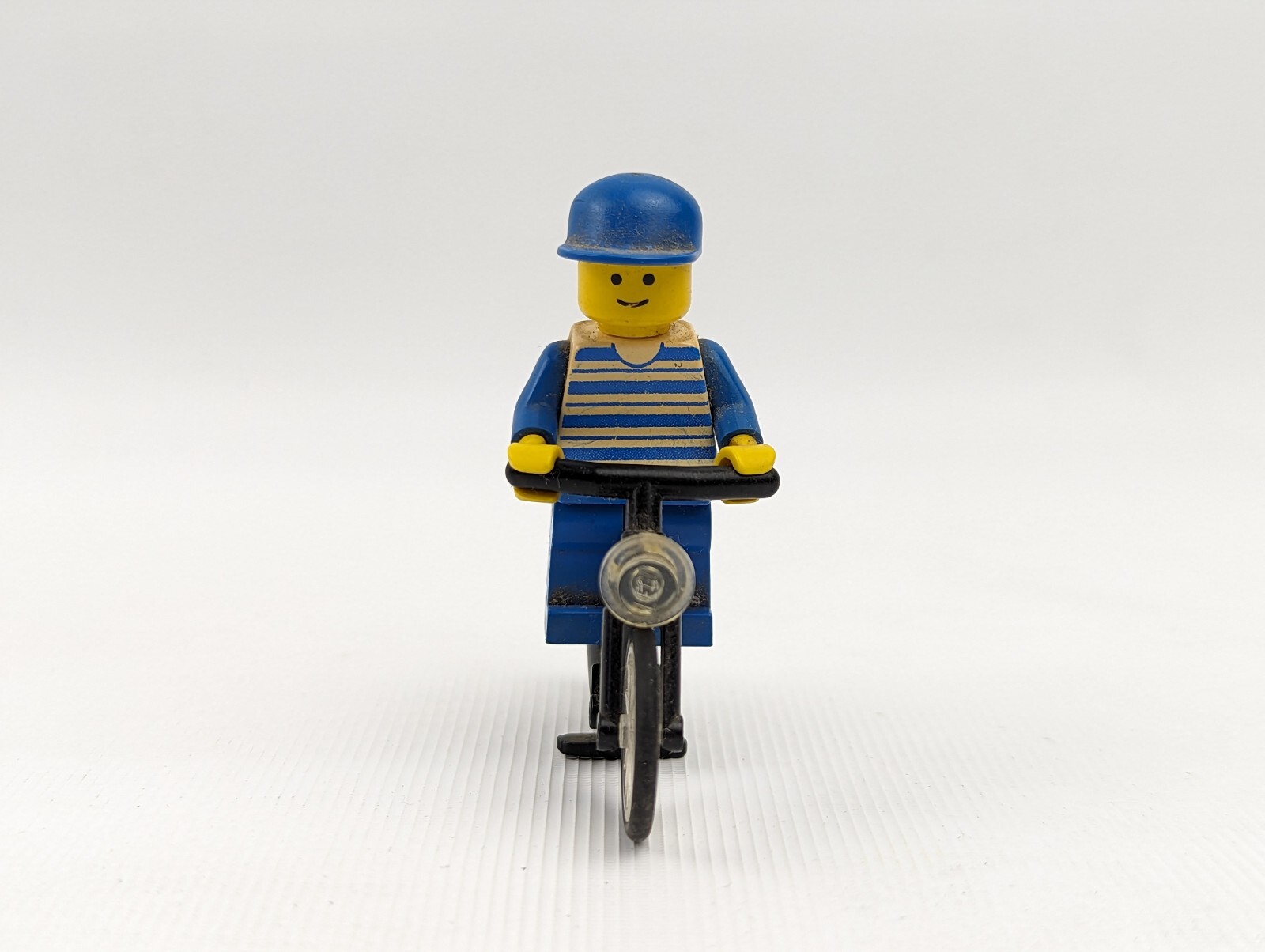 LEGO Vintage 6613 Telephone Booth Classic Town Minifigure & Bike ...