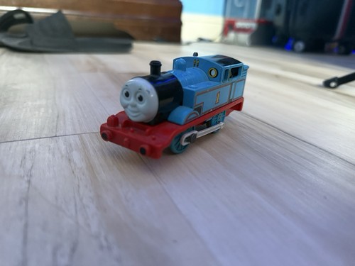 1992 Tomy Trackmaster Flange Face Thomas Without Middle Wheel (A) | eBay