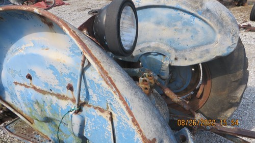 2000,3000, 2600,3600 FORD TRACTOR PAIR OF FENDERS W/ LIGHT & TOOLBOX | eBay