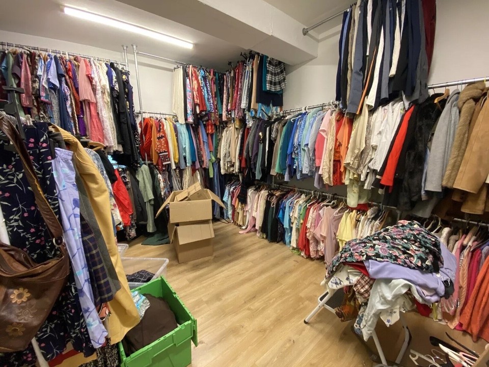 x25 Mixed Women's Vintage Clothing Bundle Wholesale Job Lot Reseller ...