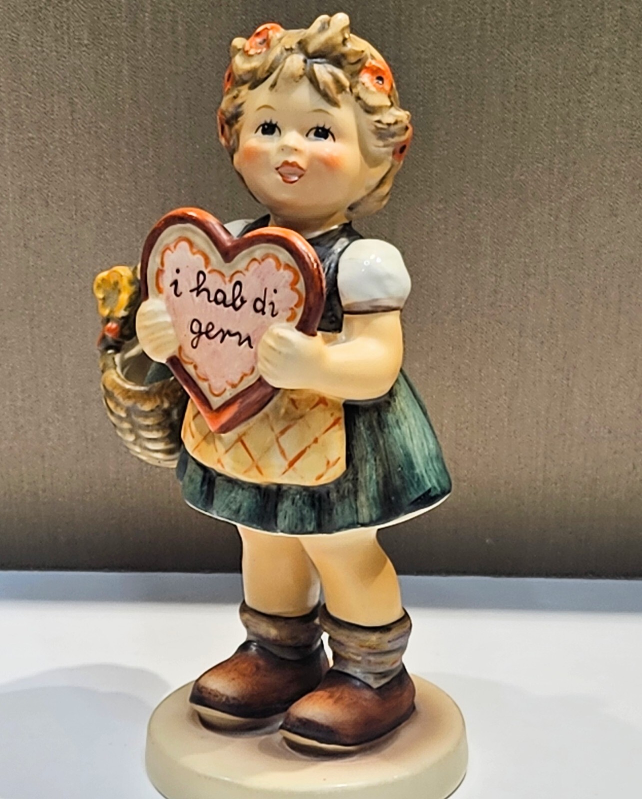 Goebel Hummel Exclusive Special Ed #1 Collectors Club 1972 Girl ...