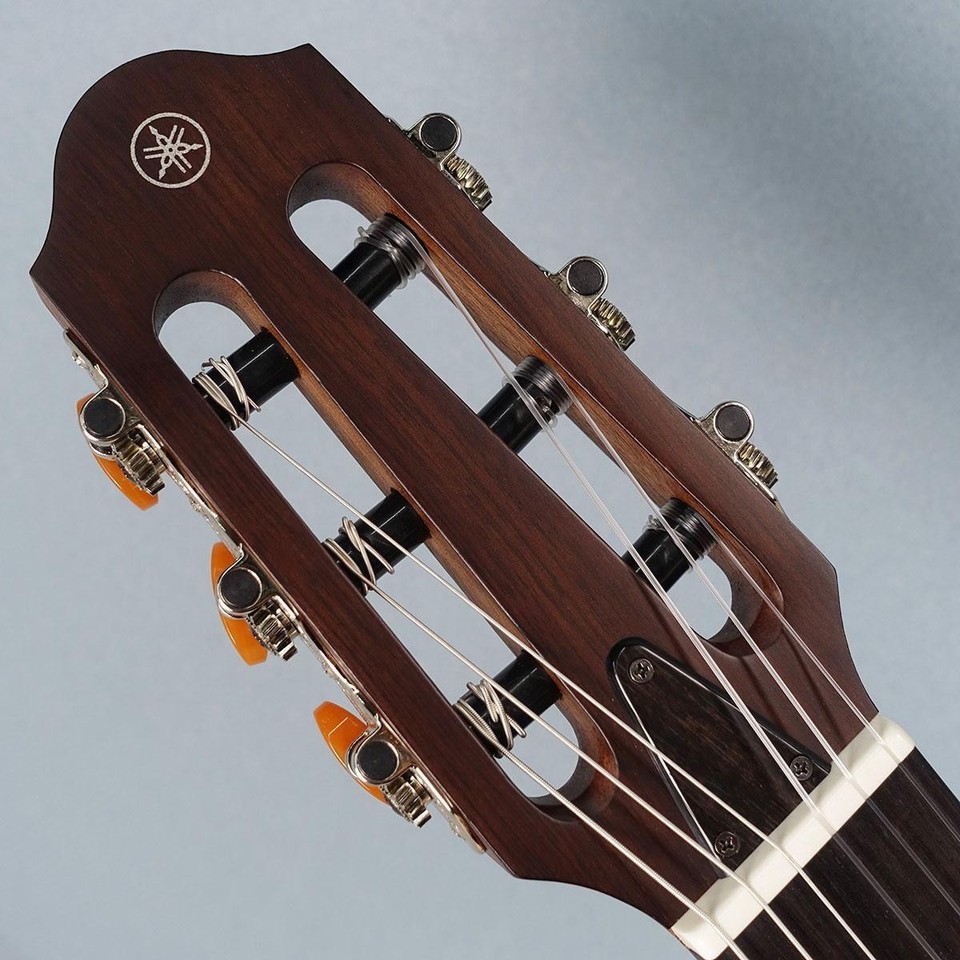 Acoustic-Electric Guitar Yamaha SLG200N NT02 Nylon w SRT System Compact ...