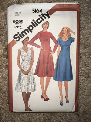 Simplicity 5164 - VINTAGE 1981 - Size 12 Dress With Neckline Variations ...