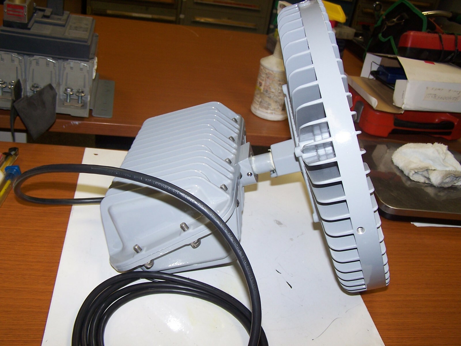 👀NEW DIALIGHT VIGILANT 129 WATT LED HIGH BAY FLOOD LIGHT 480 VAC ...