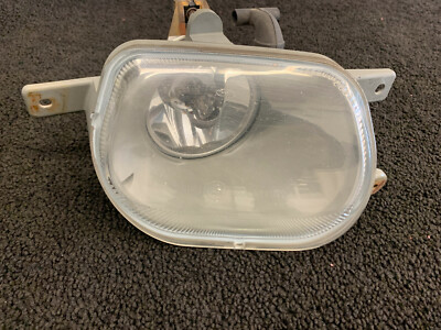 03-13 Volvo XC90 Right Front Fog Light Assembly 31111182 | eBay
