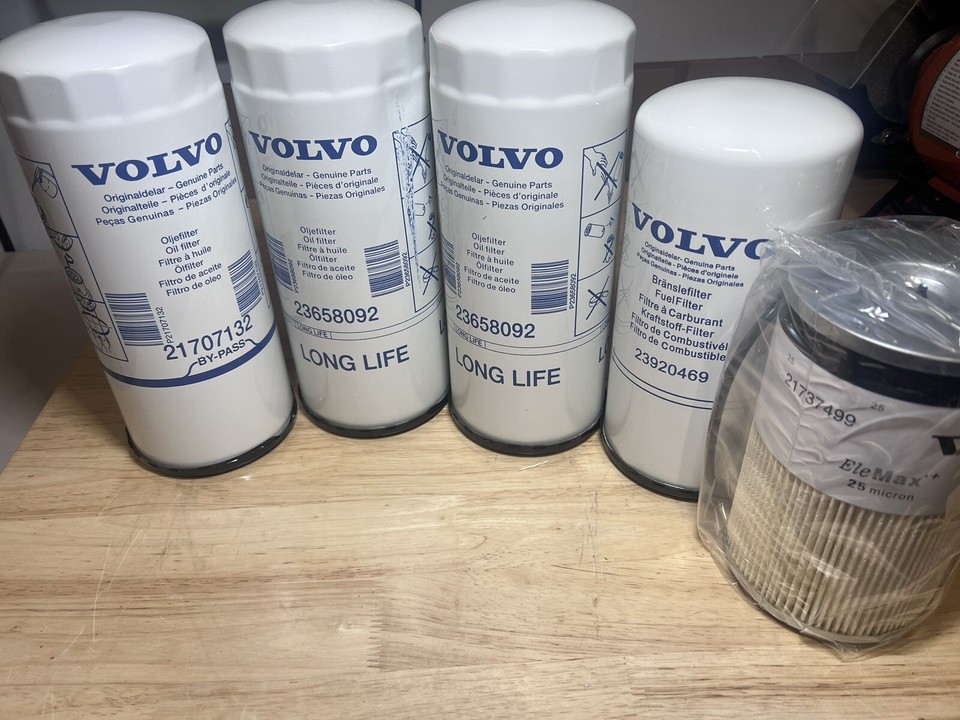 🔥OEM Volvo Filters KIT (2)-23658092 / 21707132 / 23920469 / 21737499 🔥 ...