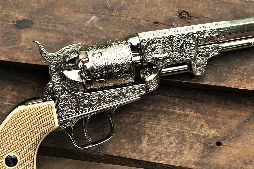 Colt M1851 Navy Revolver Pistol - Civil War - 1851 - Wild West - Denix ...