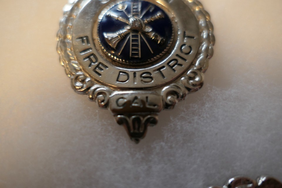 Suisun Fire Dist. Fireman Badge Solano County California Ca Firefighter ...