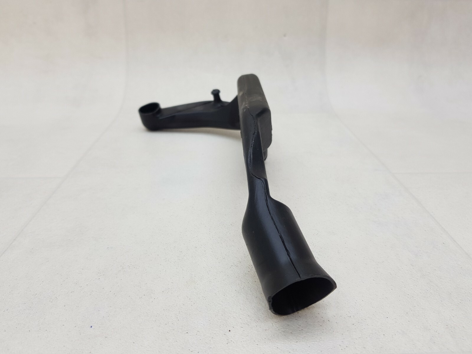 MERCEDES BENZ C250 W204 11-15 AIR DUCT PIPE A2048310645 | eBay