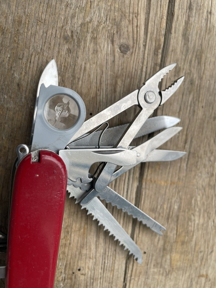 Victorinox Swiss Army SwissChamp Pocket Knife Multi-Tool, Red 1986-1992 ...