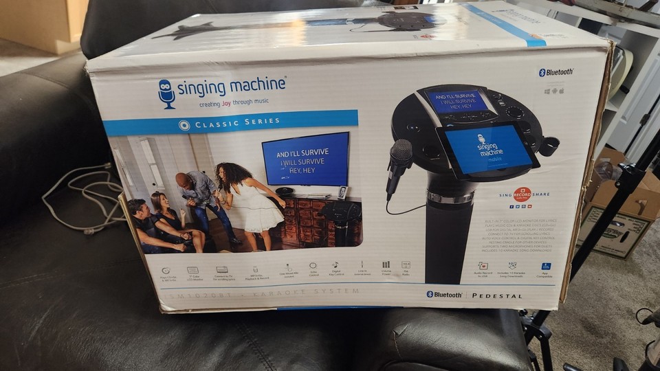 Singing Machine ISM1020BT CDG plus MP3+G Karaoke System with 7" TFT LCD ...
