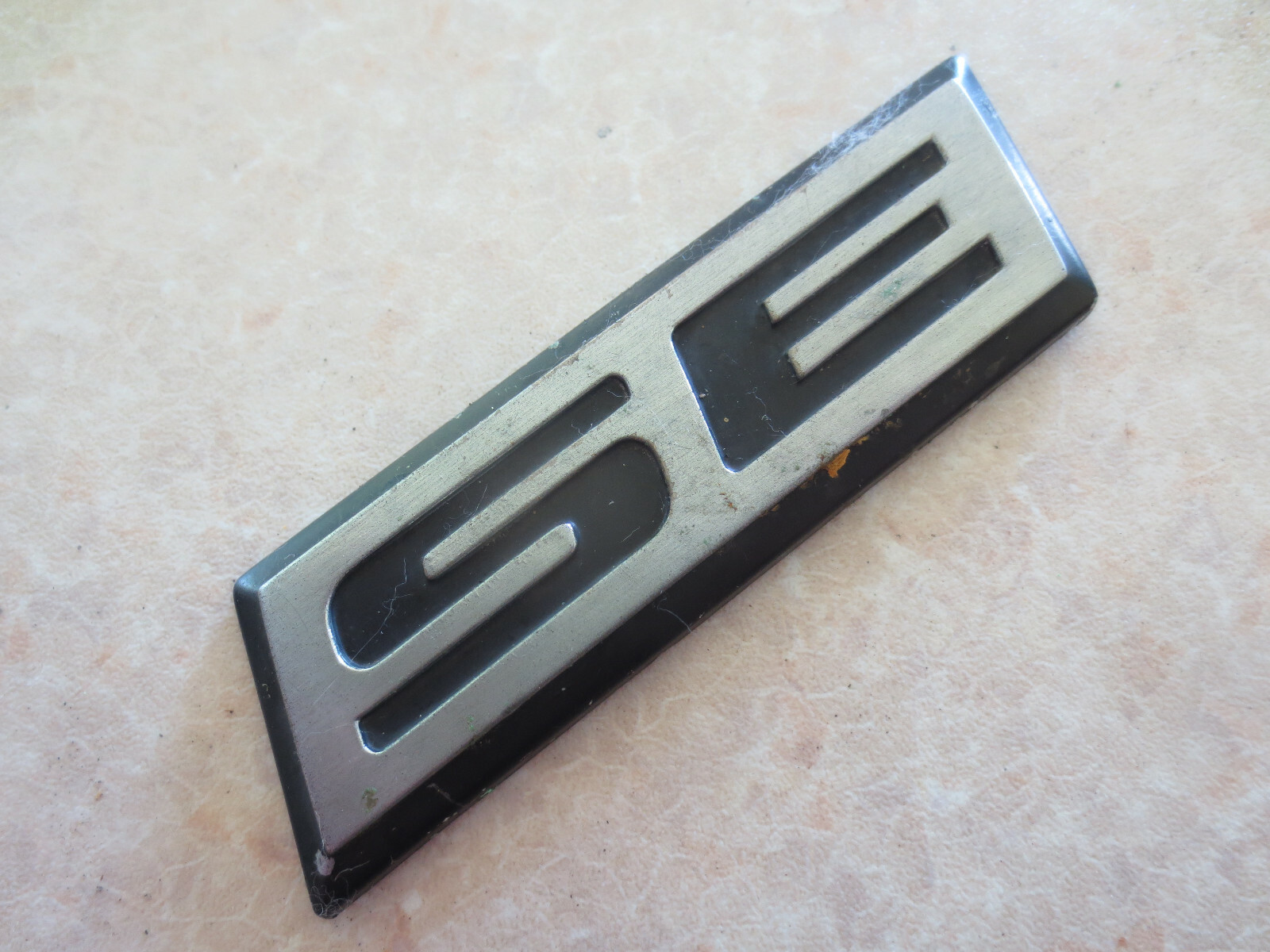 Original Chrysler SE car plastic badge /// emblem ...