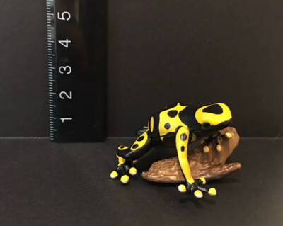 Kaiyodo Furuta Choco Egg S2 Animatales Yellow Poisonous Dart Frog ...