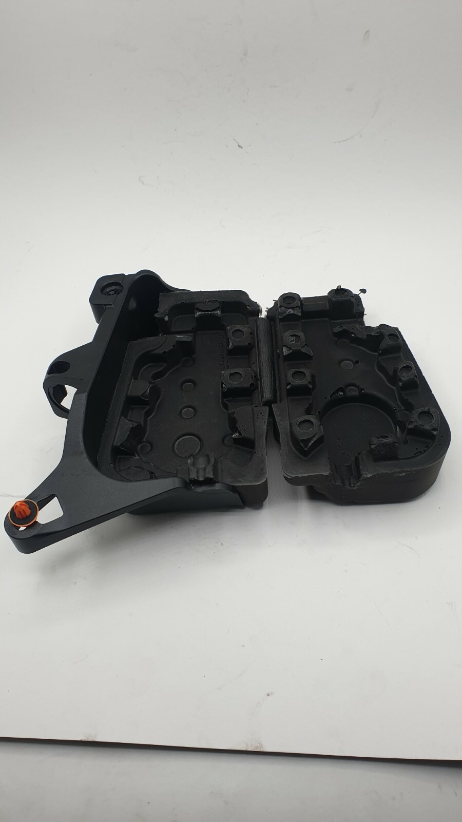 Original Mercedes C-Klasse W205 Halterung Dämmung Kofferraumschloss ...