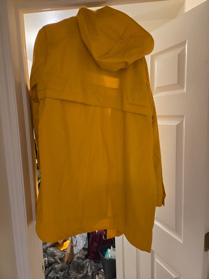 Hunter Yellow RainCoat Size Large/XL Read description and look at ...