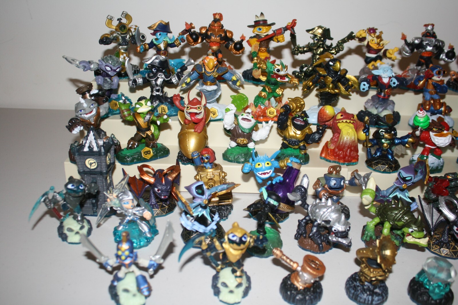 Skylanders Swap Force Figures Buy 4 Get 1 Free Finish Your Set Free ...