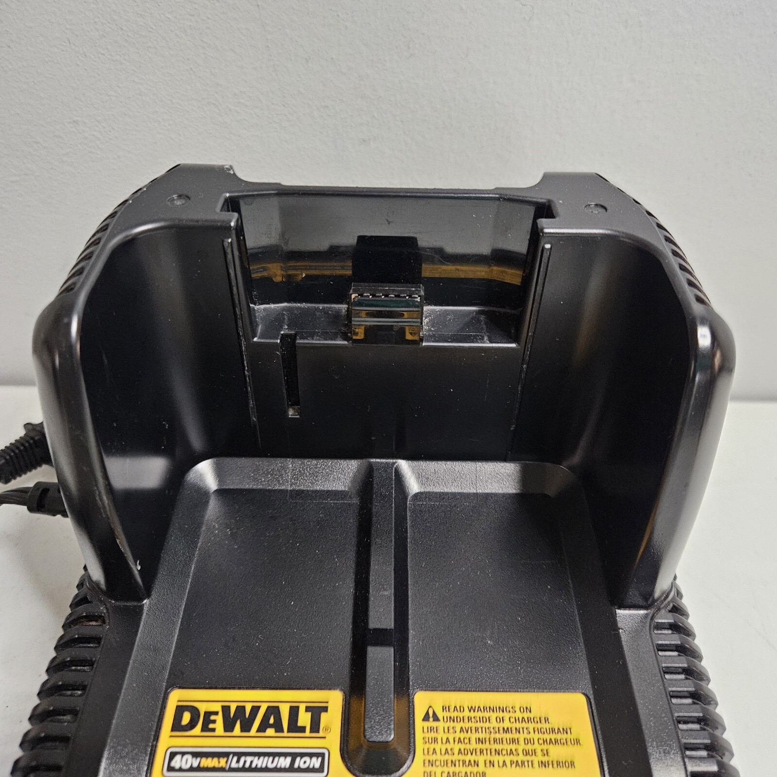 Dewalt DCB114 40v Max Li-Ion Battery Charger for sale online | eBay