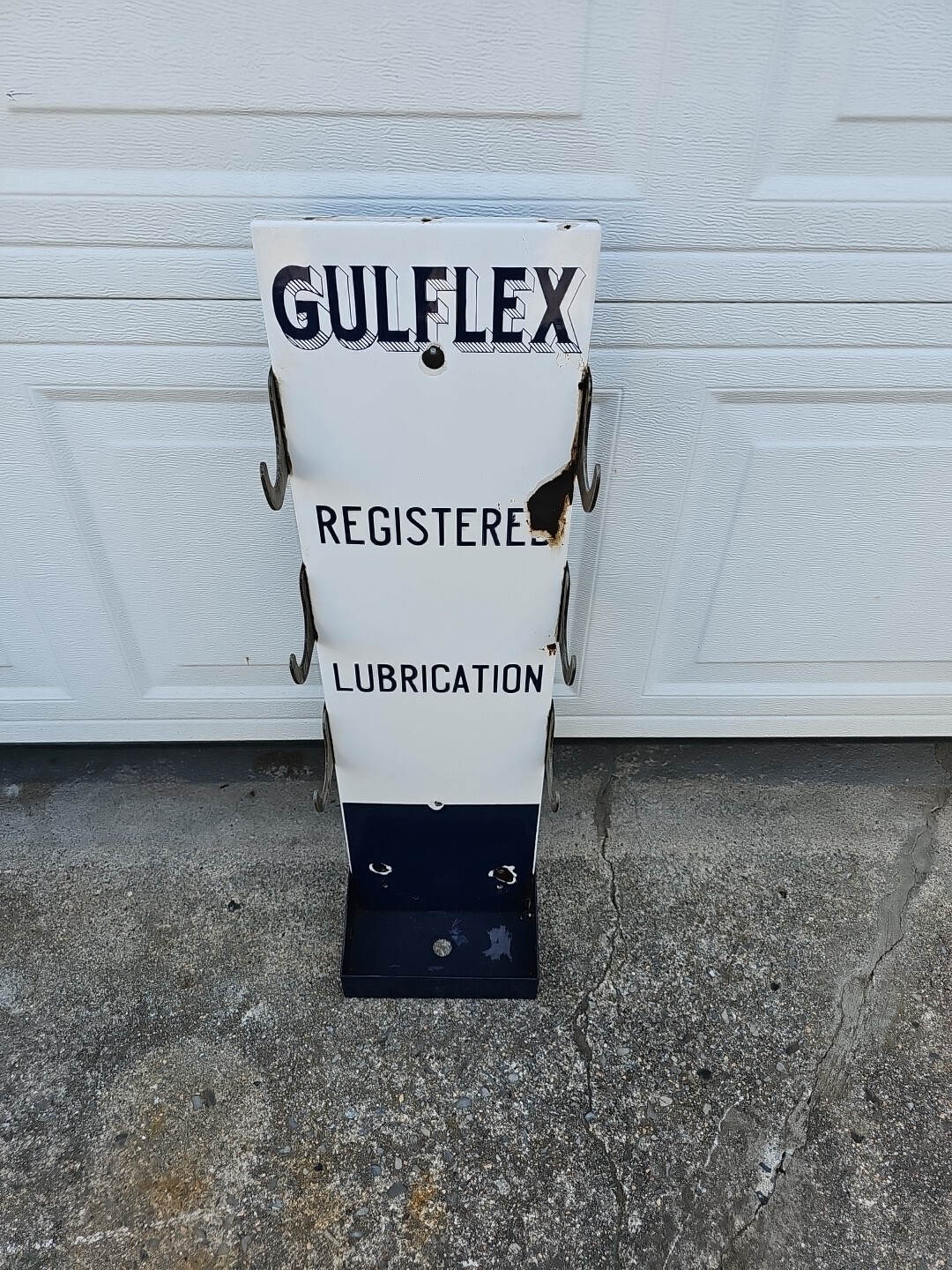 L1 - Gulf Oil Gulflex Porcelain Service Station Grease Gun Display Rack ...