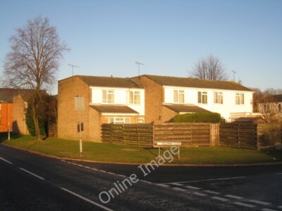 Photo 6x4 Homes in the sun Basingstoke Coleman Close, Oakridge ...
