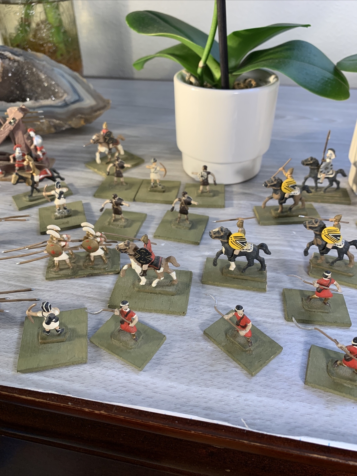 Vintage Huge Lot Of 41 Medieval Knight Soldiers Warrior Battle Figures ...