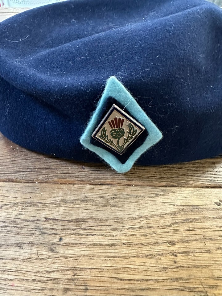 Vintage Scottish Blue Bonnet Hat with Thistle Badge Wool Highland Cap ...