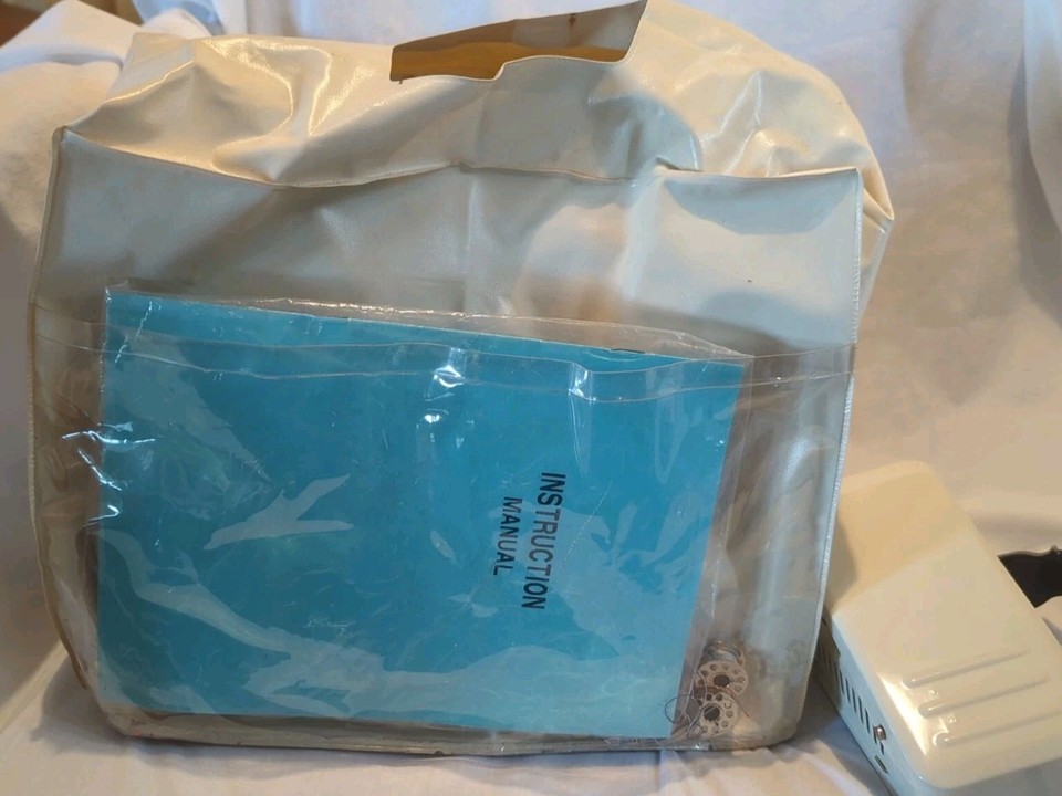 Rare Feather Lite Featherlite Sewing Machine with Case Instruct Powder ...