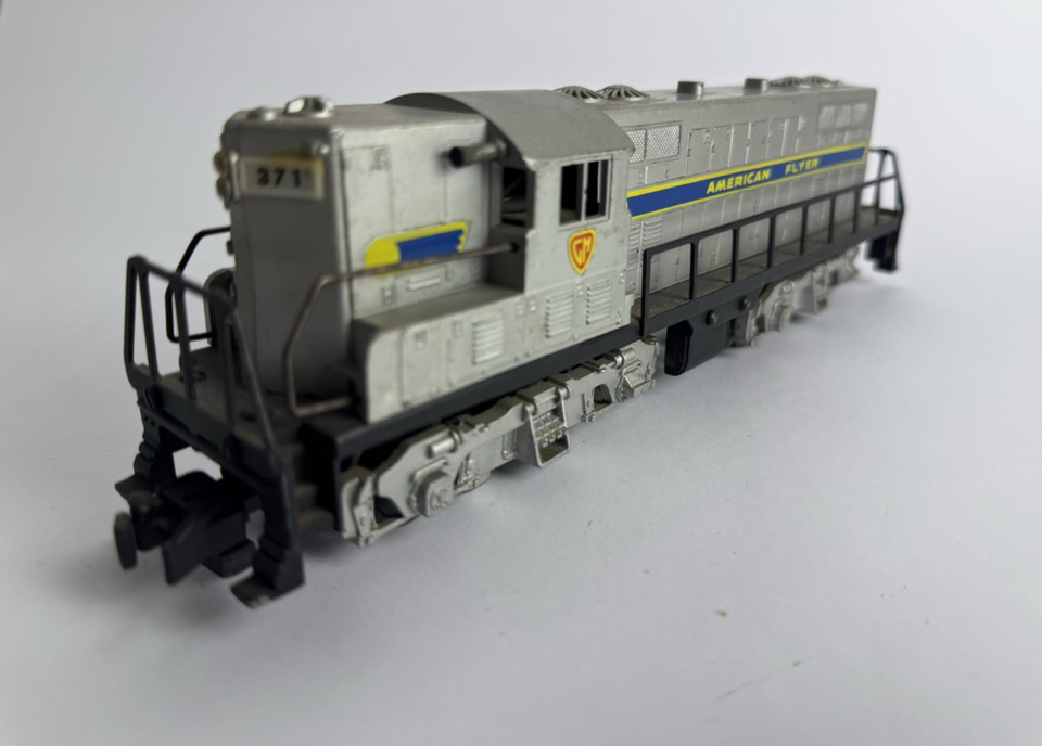 American Flyer 371 Vintage S American Flyer GM GP7 Diesel Locomotive ...