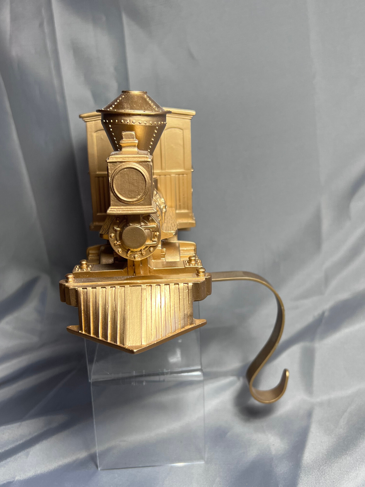 Lionel Four Piece Christmas Stocking Hanger Set Engine Gondola Boxcar ...