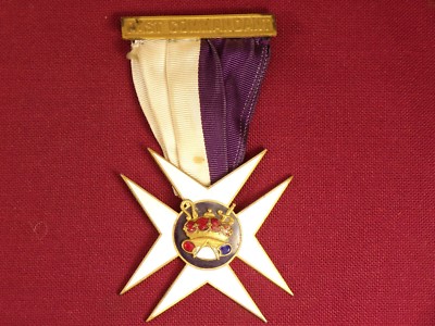 Vintage / Antique IOOF Odd Fellows Enamel Past Commandant Medal Badge ...