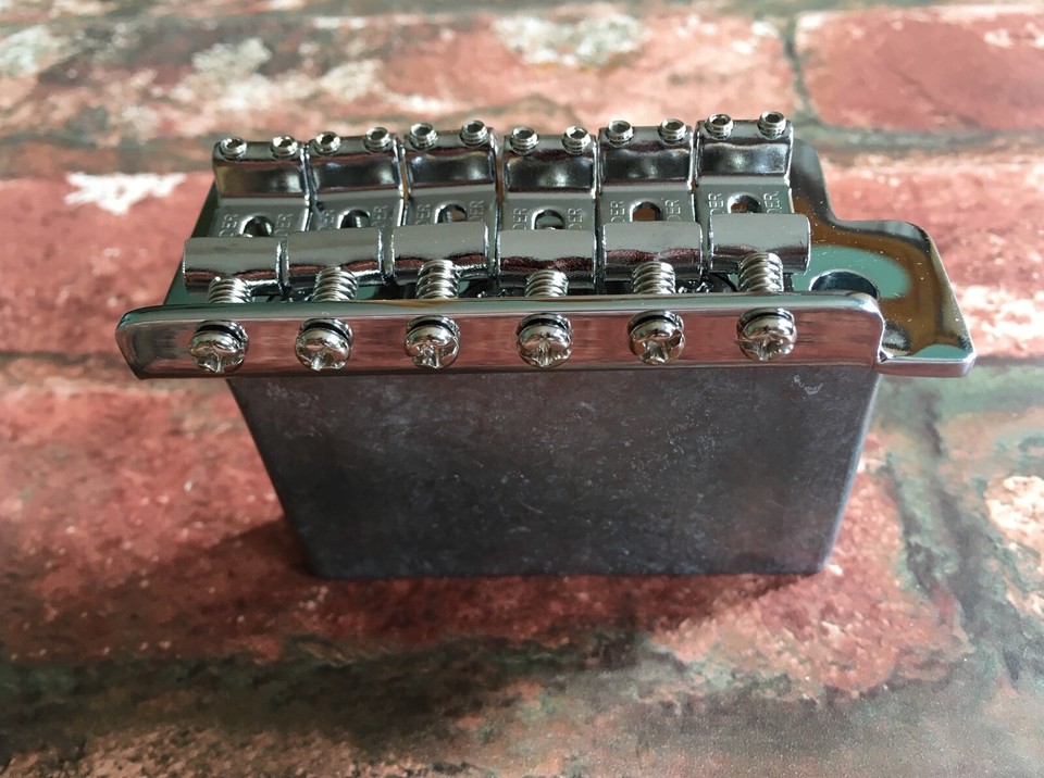 Fender Stratocaster Tremolo Bridge, Vintage-Style Standard Strat Trem ...