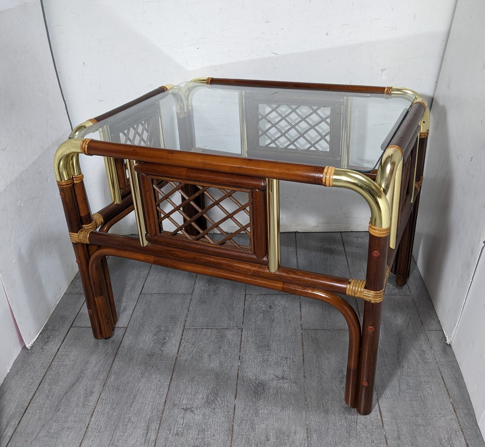 Vintage MCM Boho Hollywood Regency Bent Bamboo Asian End Table with ...