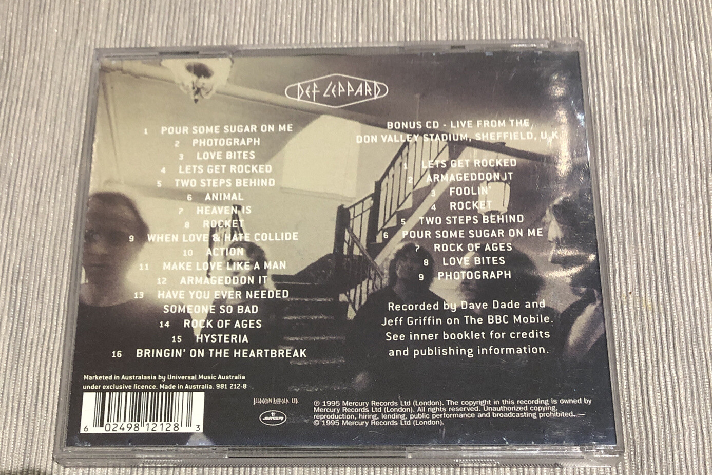 Def Leppard - Vault / Greatest Hits 1980 - 1995 - 2 CD | eBay Australia
